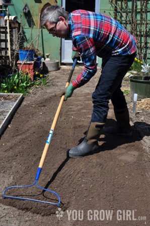 How to Make an Easy and Affordable Path (Part 2) – You Grow Girl